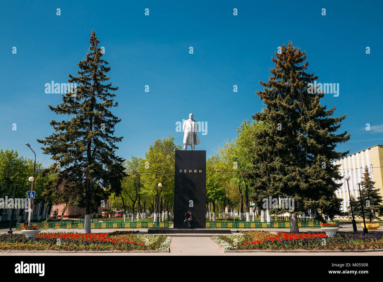 In lenin square -Fotos und -Bildmaterial in hoher Auflösung – Alamy