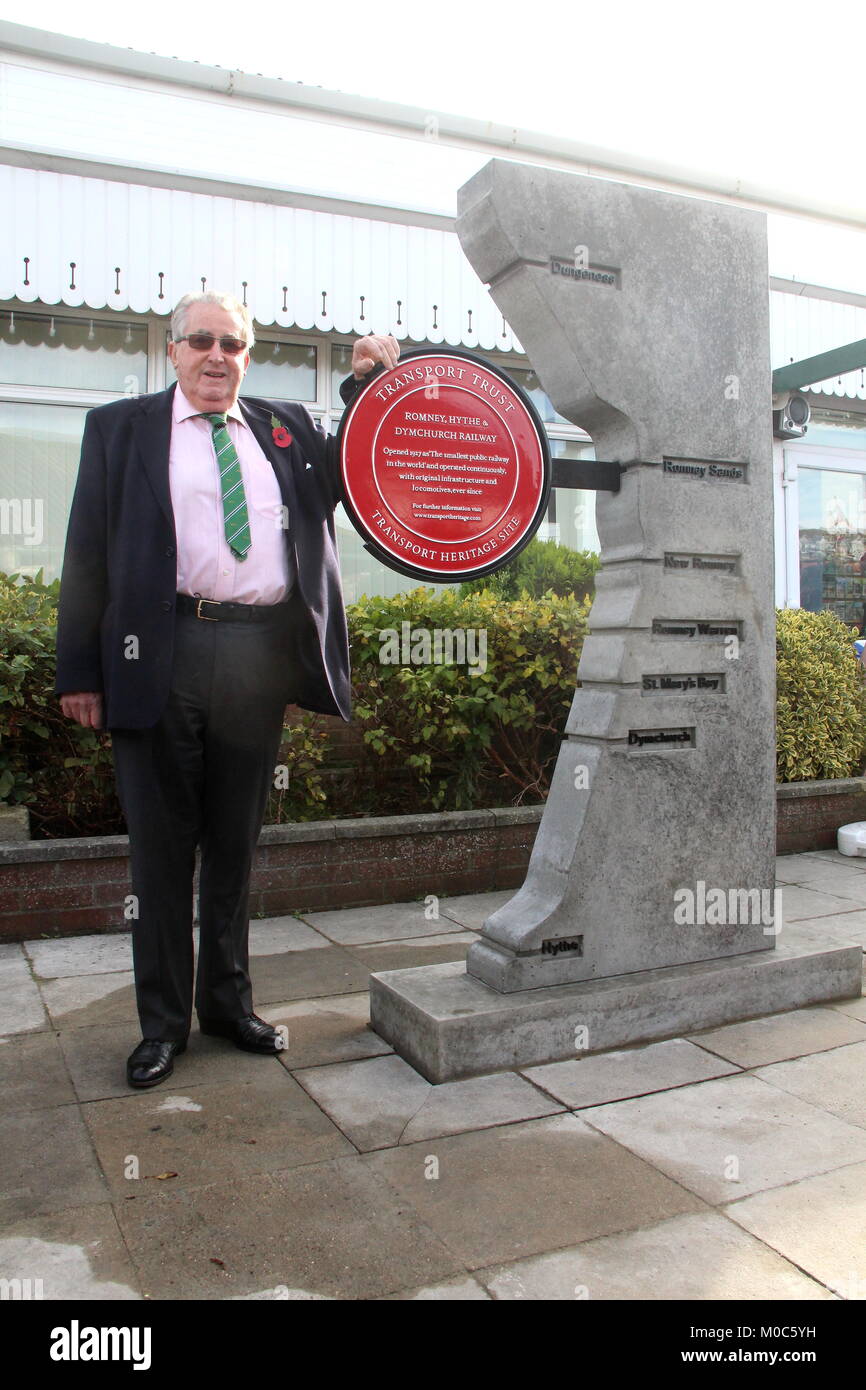 Sir william hepburn mcalpine -Fotos und -Bildmaterial in hoher ...