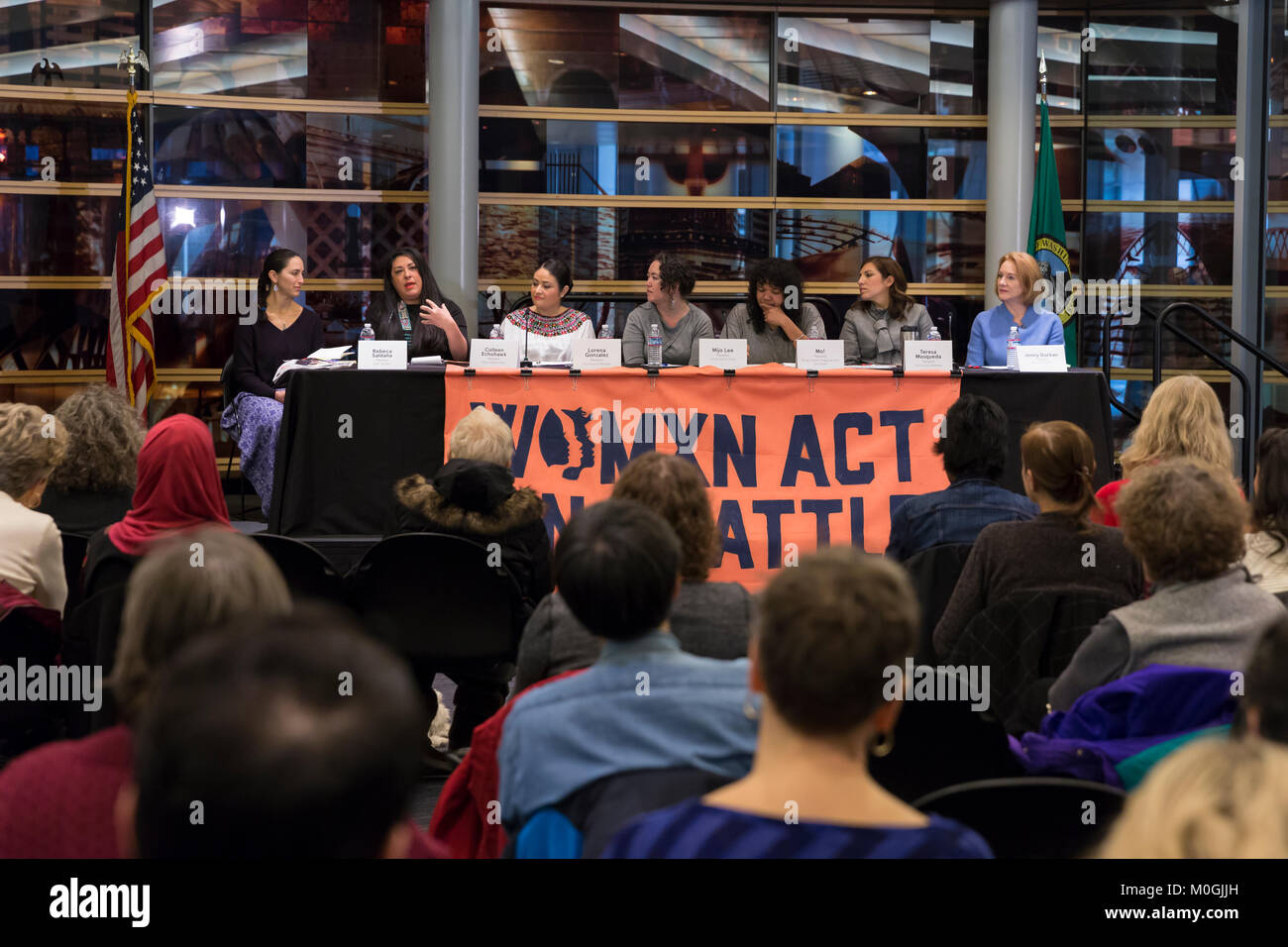 Seattle, Washington, USA. 21 Jan, 2018. Seattle City Hall panel" Frau ...