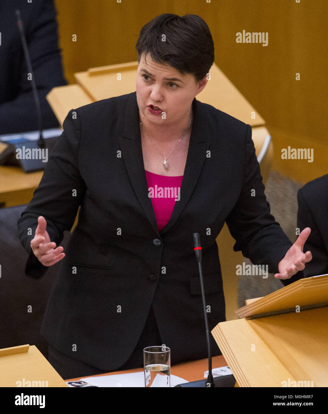 Politiker nimmt Fragen der wöchentlichen Schottisches erster Minister ...