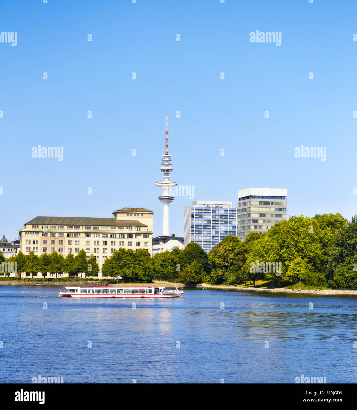 Hamburg Alster Fernsehturm Stockfotos und -bilder Kaufen - Alamy