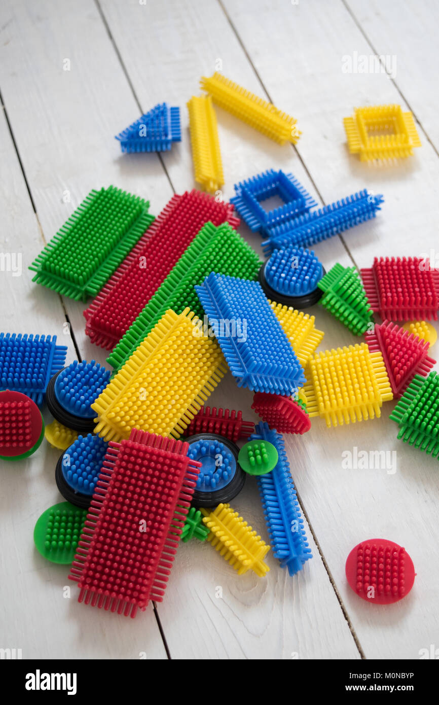 Stickle bricks -Fotos und -Bildmaterial in hoher Auflösung – Alamy