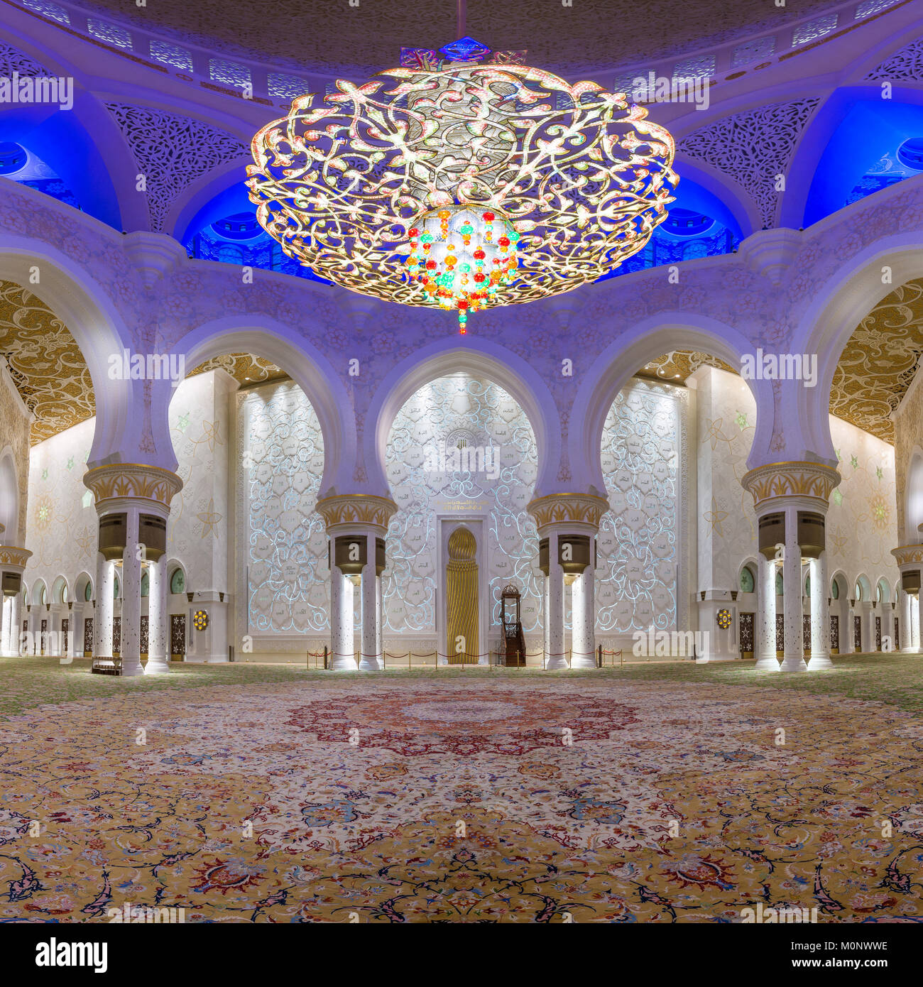 Sheikh zayed grand mosque -Fotos und -Bildmaterial in hoher Auflösung ...