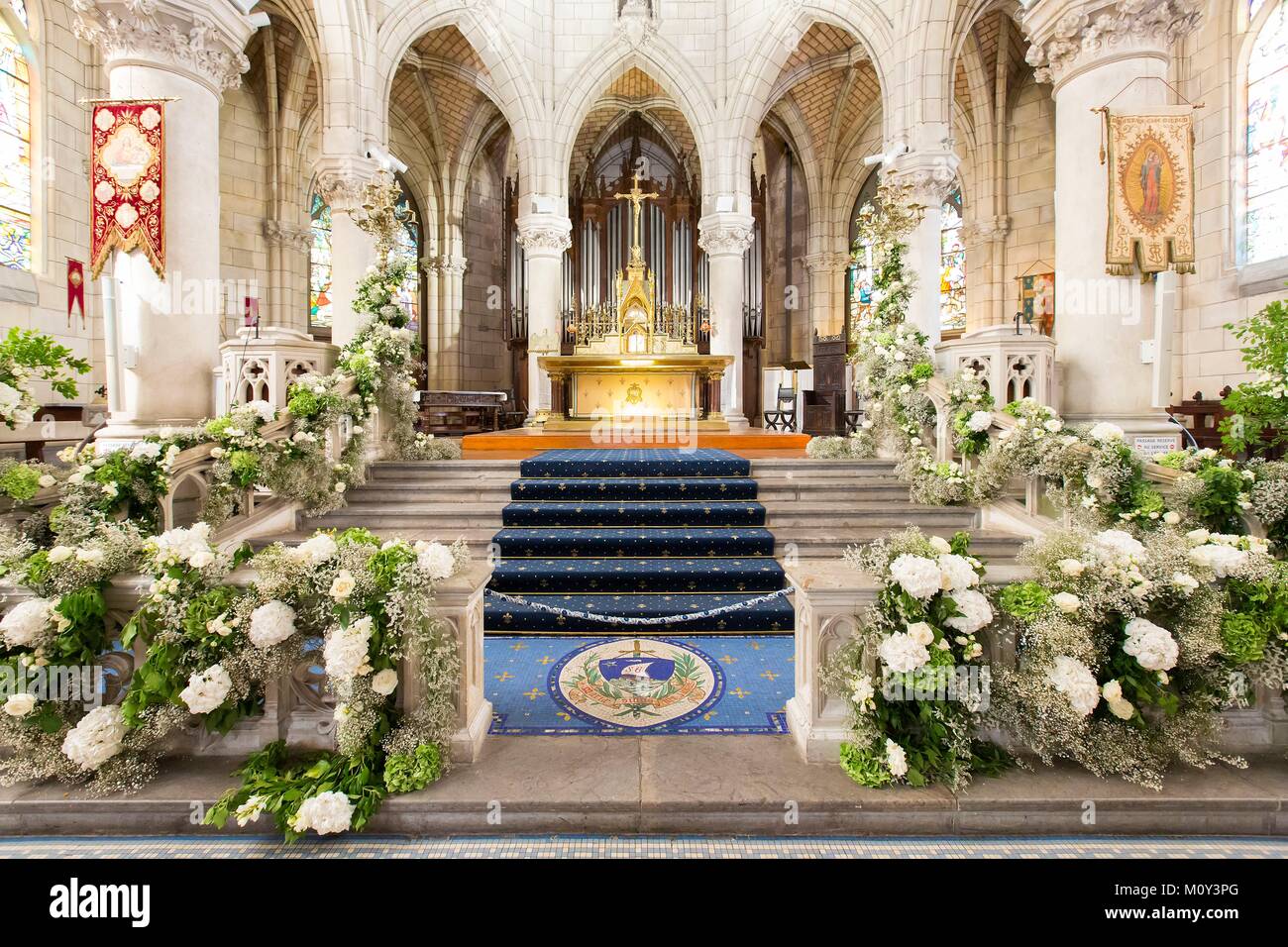 Gotisch kreuz gerippt -Fotos und -Bildmaterial in hoher Auflösung – Alamy