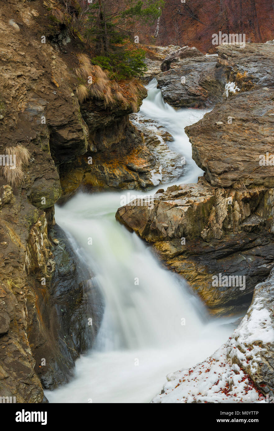 Vrancea putna -Fotos und -Bildmaterial in hoher Auflösung – Alamy