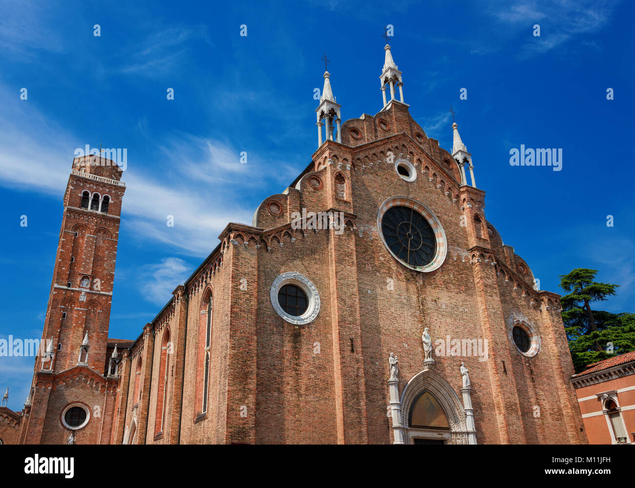 Santa maria gloriosa dei frari basilika -Fotos und -Bildmaterial in hoher Auflösung – Alamy