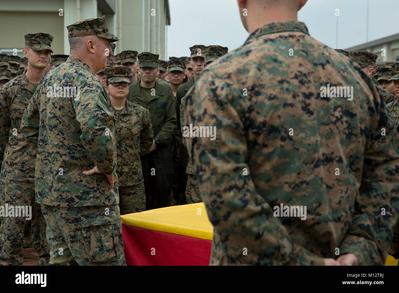 Der stellvertretende Kommandant des Marine Corps Gen. Glenn M. Walters ...