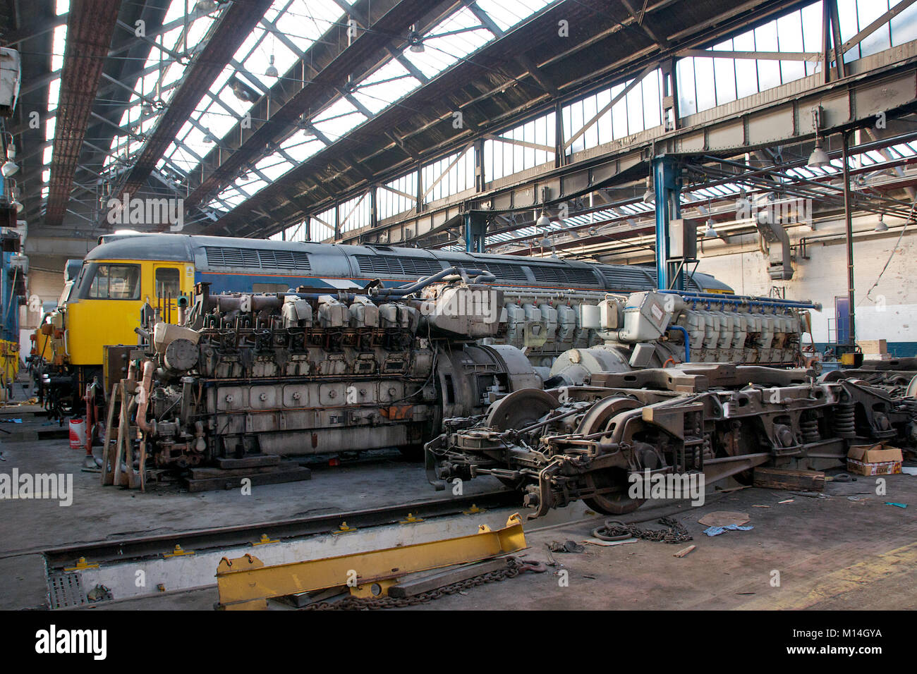 Der große Motor block von einer Diesellok Stockfotografie - Alamy