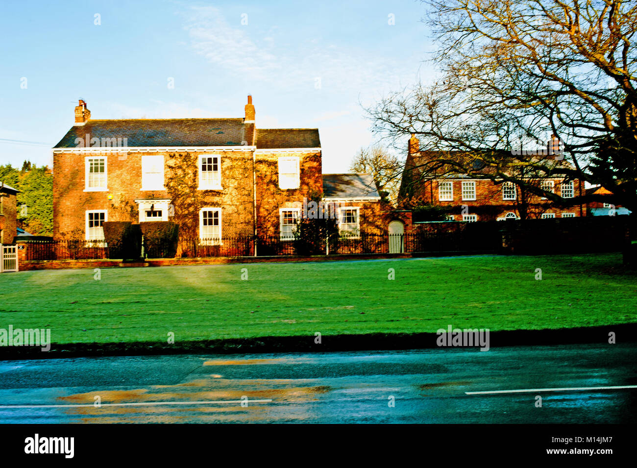 Sutton wald -Fotos und -Bildmaterial in hoher Auflösung – Alamy