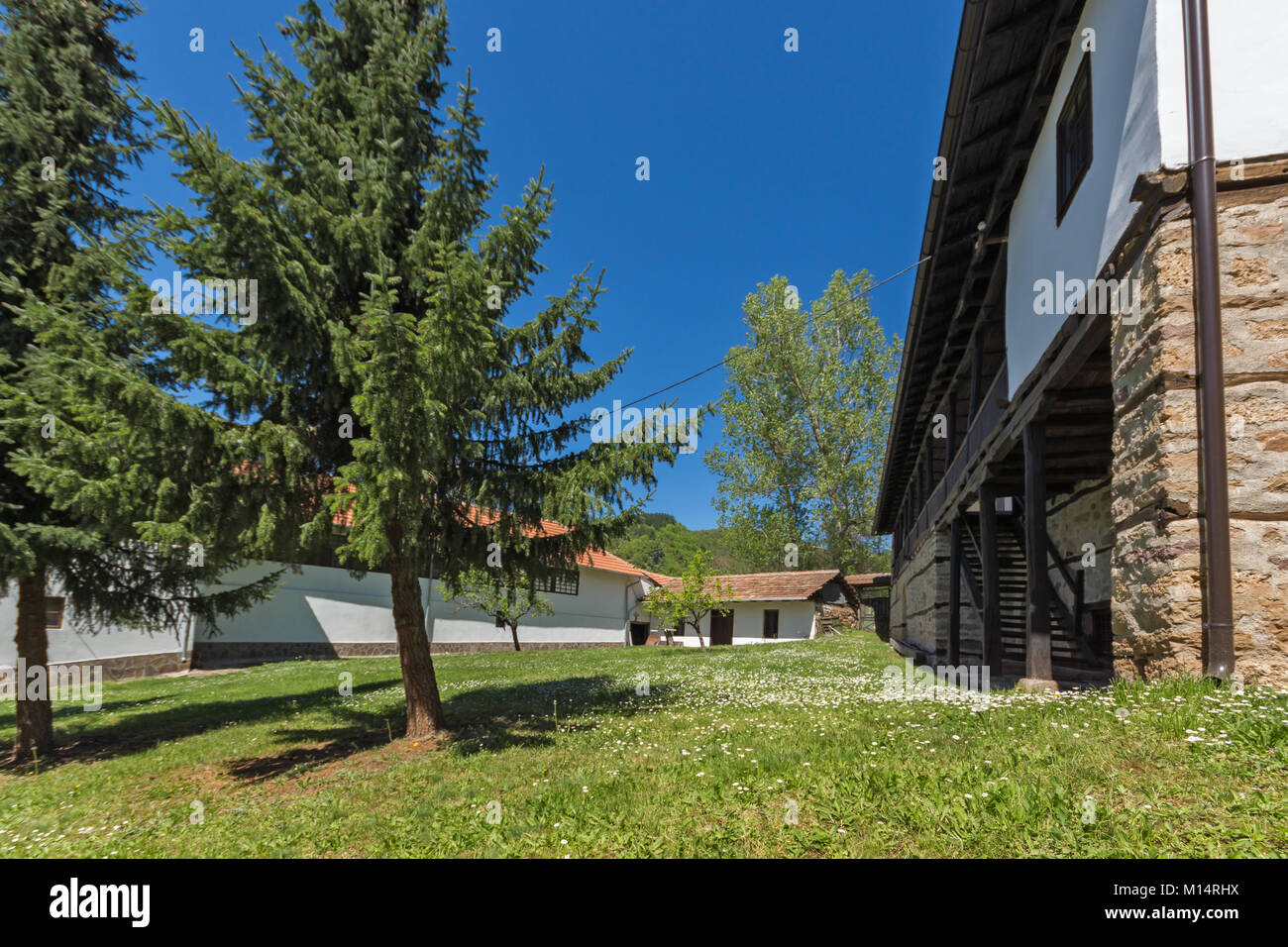 Temski monastery -Fotos und -Bildmaterial in hoher Auflösung – Alamy