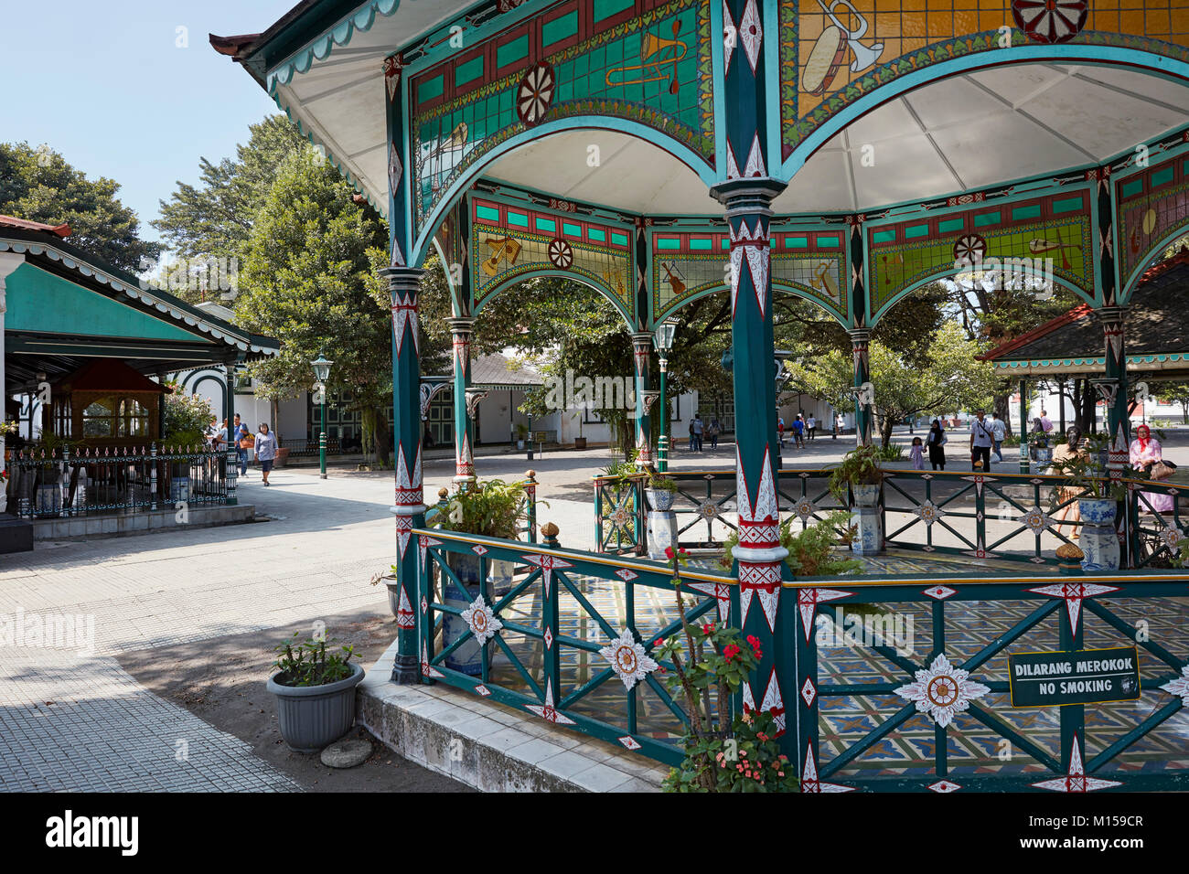 Innenhof des Kraton Yogyakarta (Keraton Ngayogyakarta Hadiningrat ...