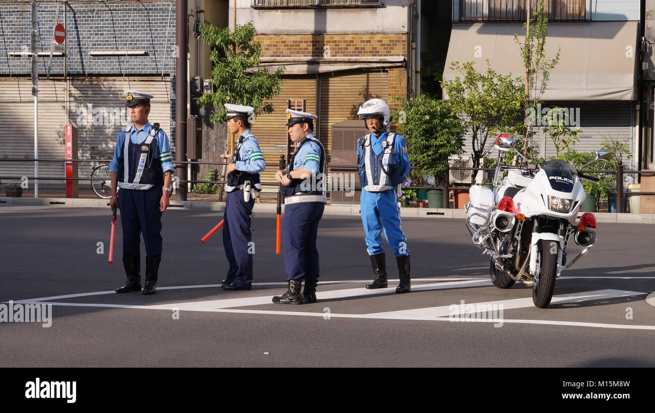 Japanische polizisten -Fotos und -Bildmaterial in hoher Auflösung – Alamy