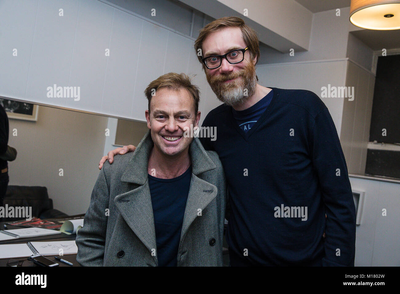 Jason donovan -Fotos und -Bildmaterial in hoher Auflösung – Alamy