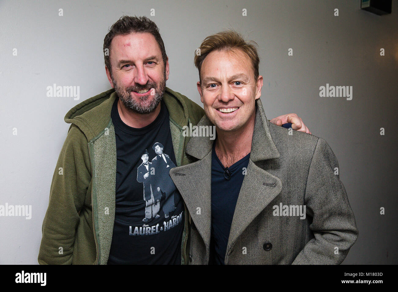 Jason donovan -Fotos und -Bildmaterial in hoher Auflösung – Alamy