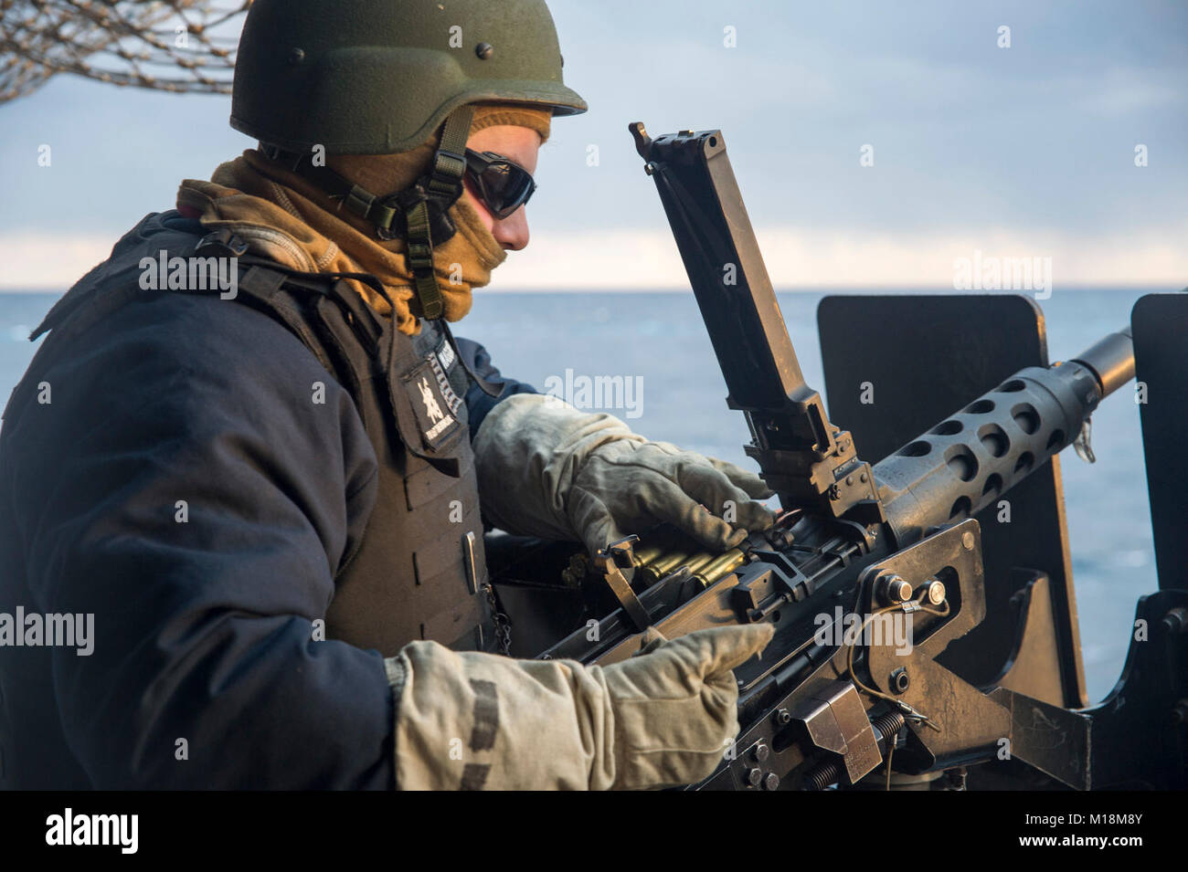 SASEBO, Japan (Jan. 26, 2018) Gunners Mate 2. Klasse Travis Wagoner ...