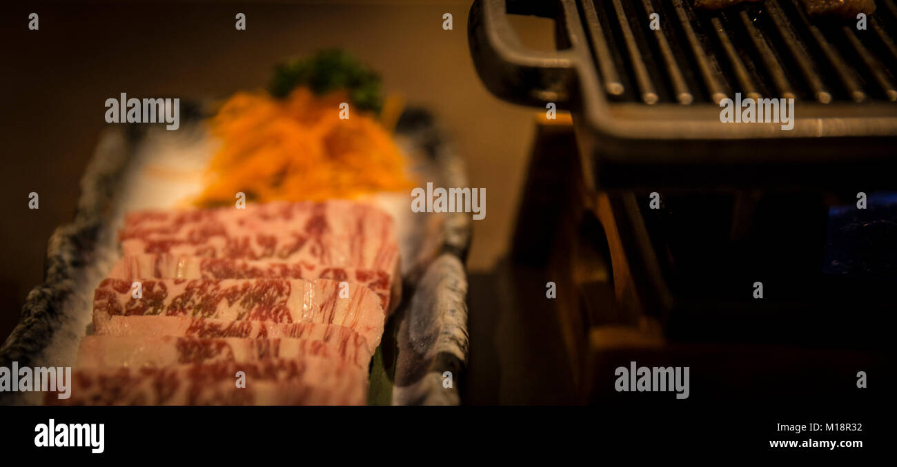 Robata grill -Fotos und -Bildmaterial in hoher Auflösung – Alamy