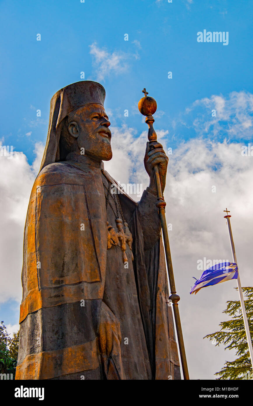 Statue von erzbischof makarios iii -Fotos und -Bildmaterial in hoher ...