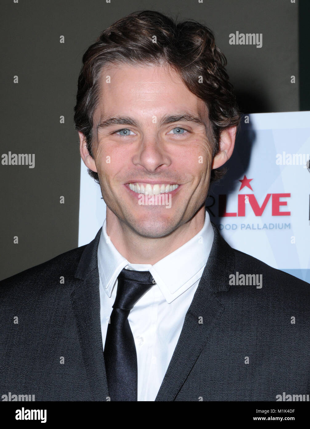 HOLLYWOOD, CA - 5. Dezember: Schauspieler James Marsden besucht die ...