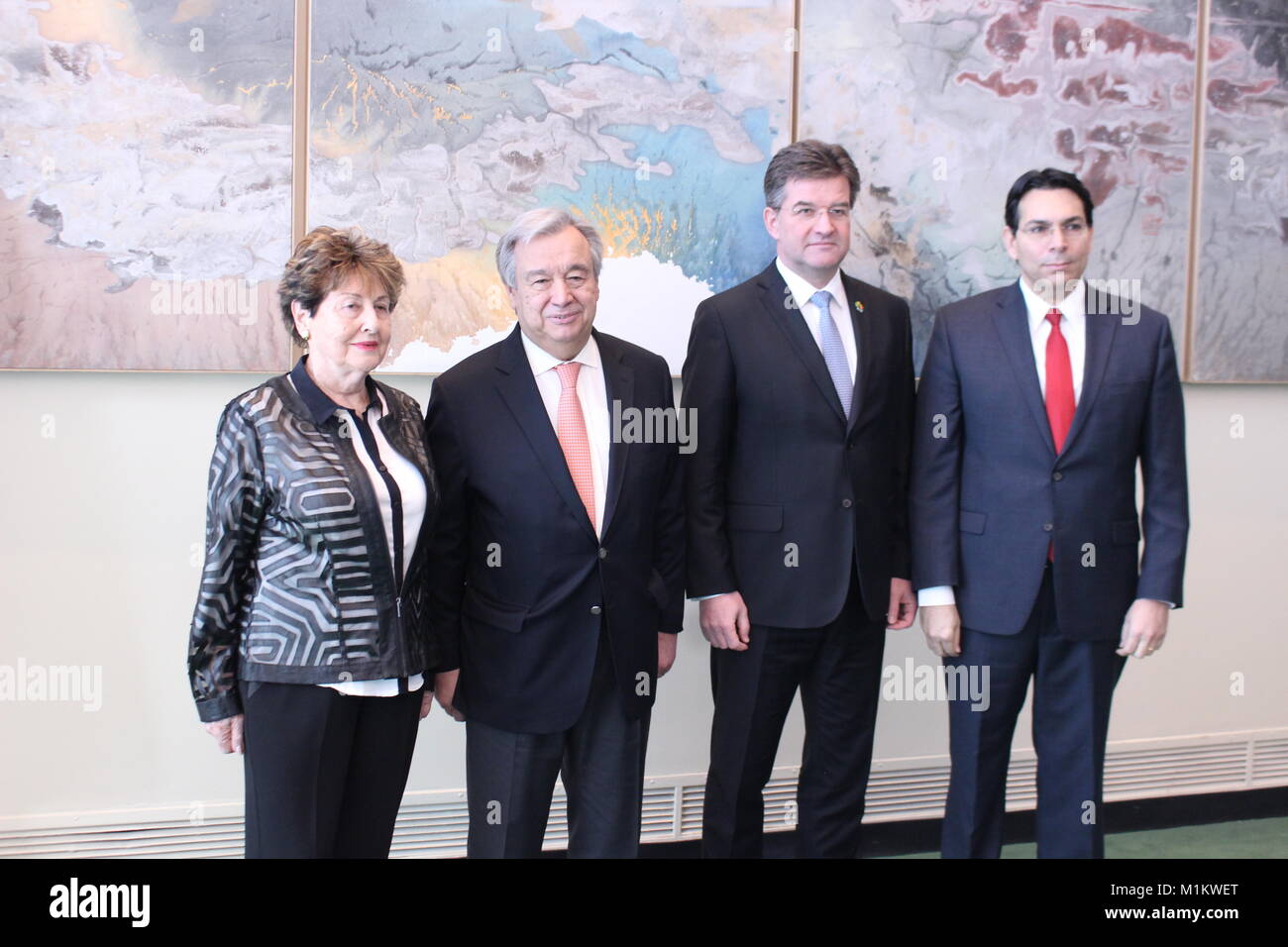 Botschafter christoph heusgen -Fotos und -Bildmaterial in hoher ...