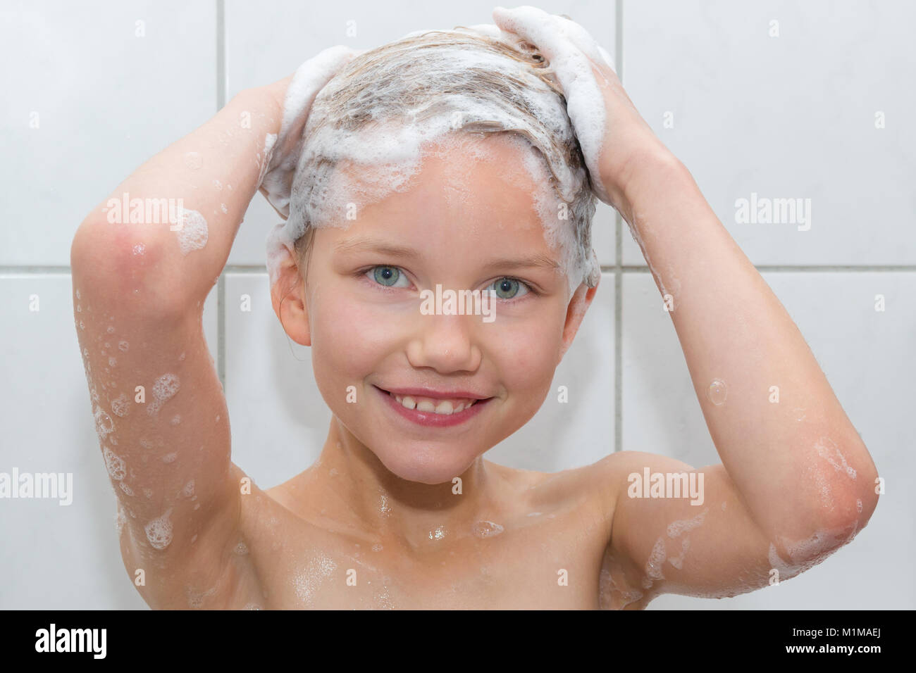 In Der Dusche Stehen Fotos Und Bildmaterial In Hoher Auflösung Alamy 5288