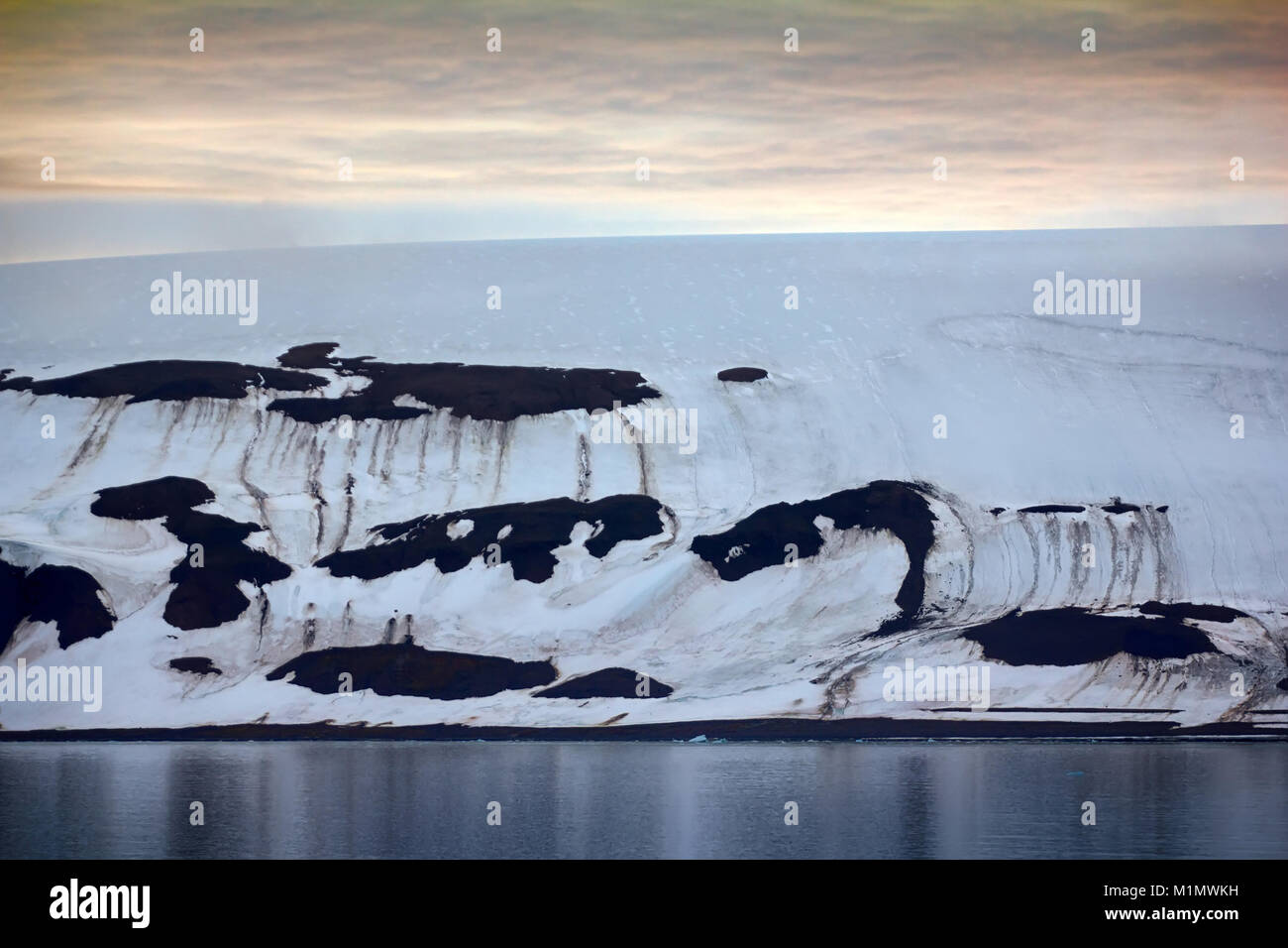 Nansen sound -Fotos und -Bildmaterial in hoher Auflösung – Alamy