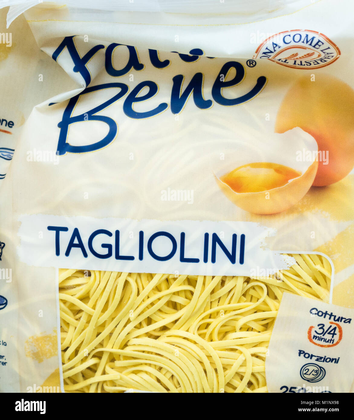 Supermarket pasta -Fotos und -Bildmaterial in hoher Auflösung – Alamy