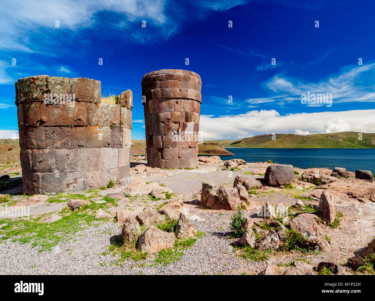 Chullpas von Sillustani, Umayo See in der Region Puno, Peru, Südamerika ...