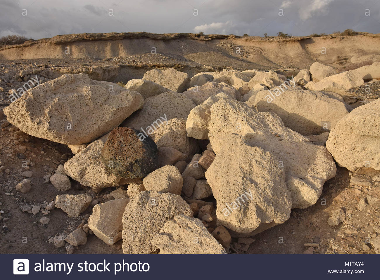 Volcanic Stones Stockfotos und -bilder Kaufen - Alamy