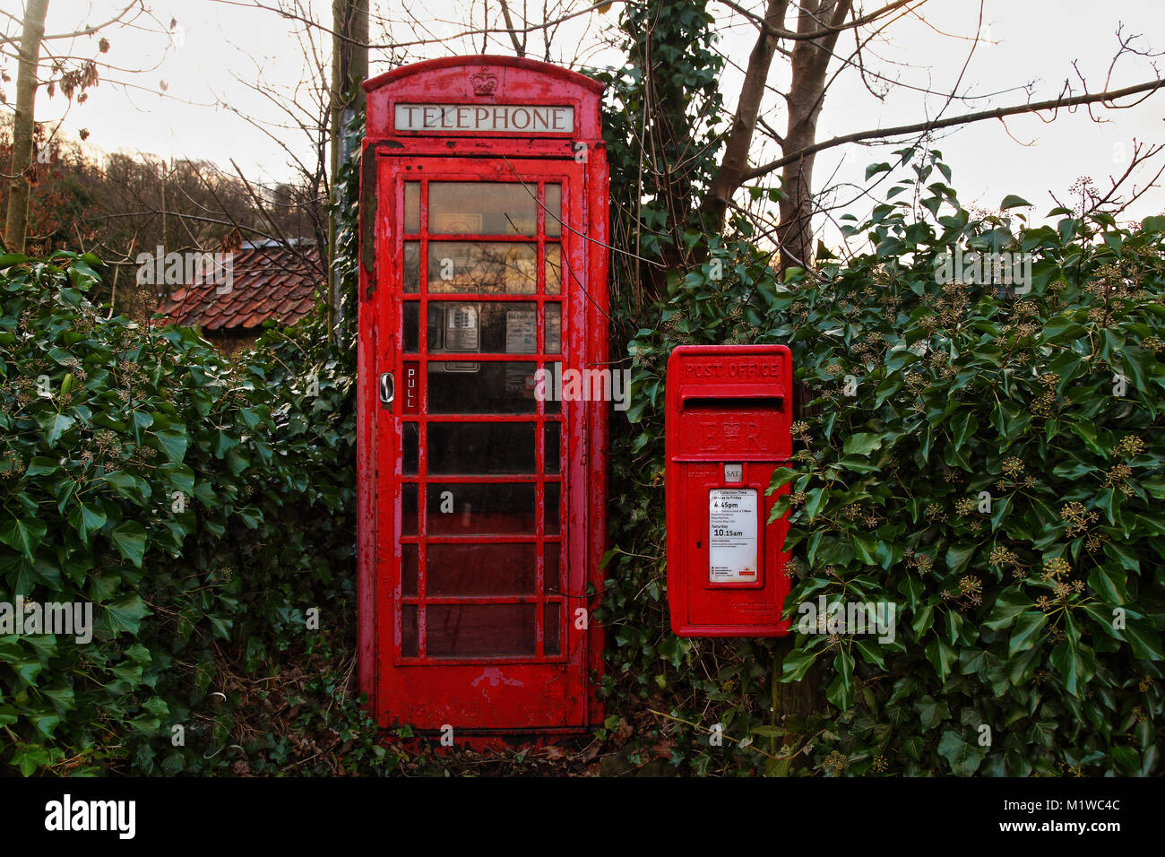 Inside british telecom telephone box -Fotos und -Bildmaterial in hoher ...