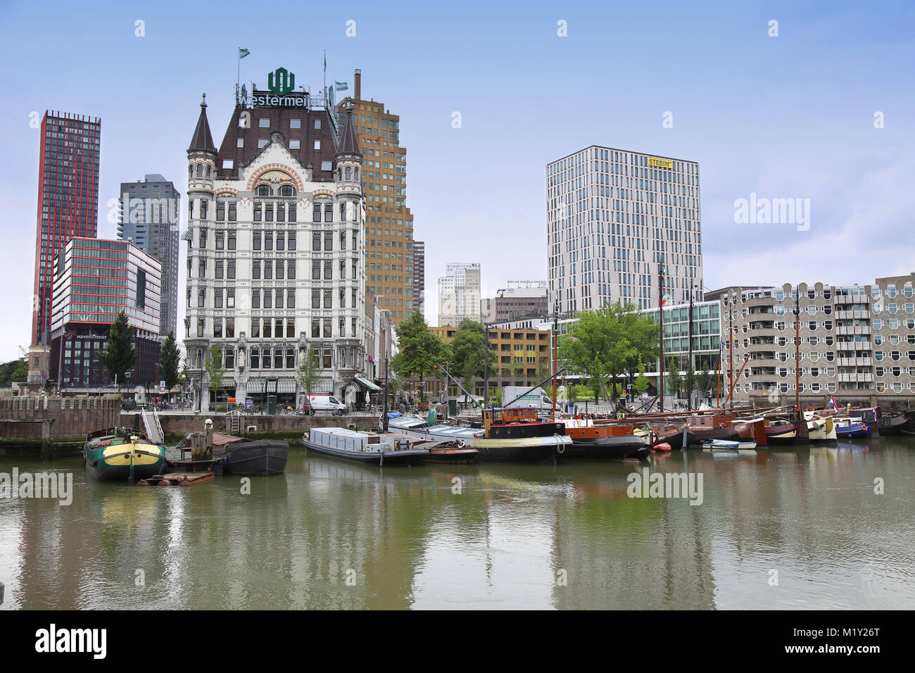 ROTTERDAM, Niederlande - 18 August: Rotterdam ist eine Stadt der ...