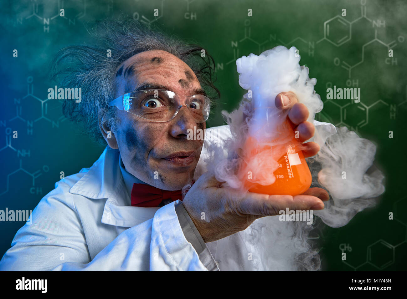 Scientist Experiment Explosion Stockfotos & Scientist Experiment ...