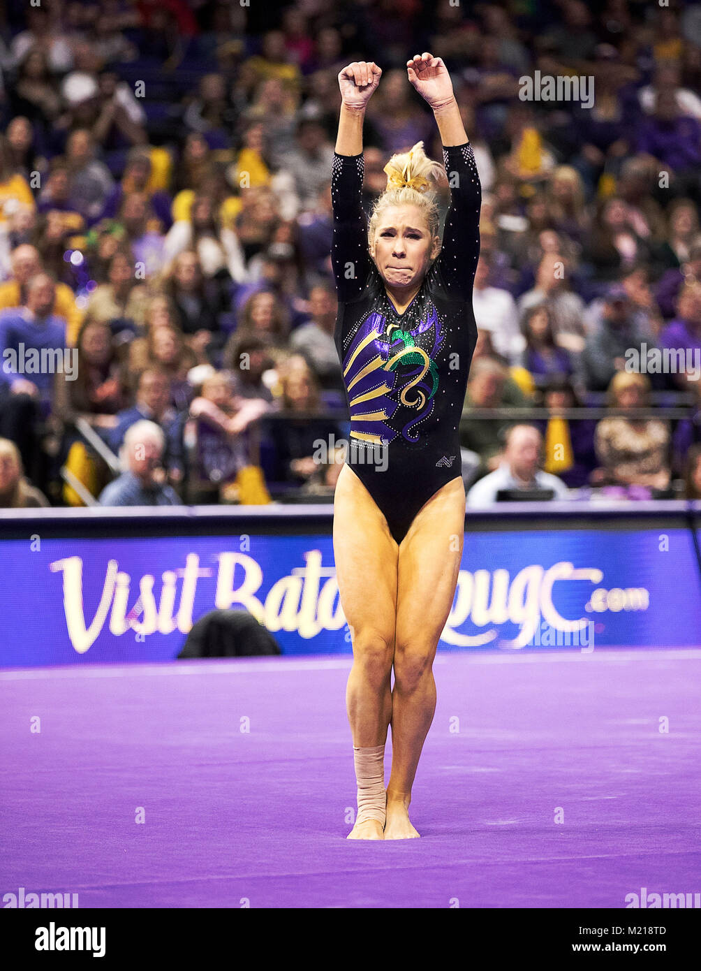 Baton Rouge, LA, USA. 2 Feb, 2018. LSU Gymnast Ashlyn Kirby führt auf ...