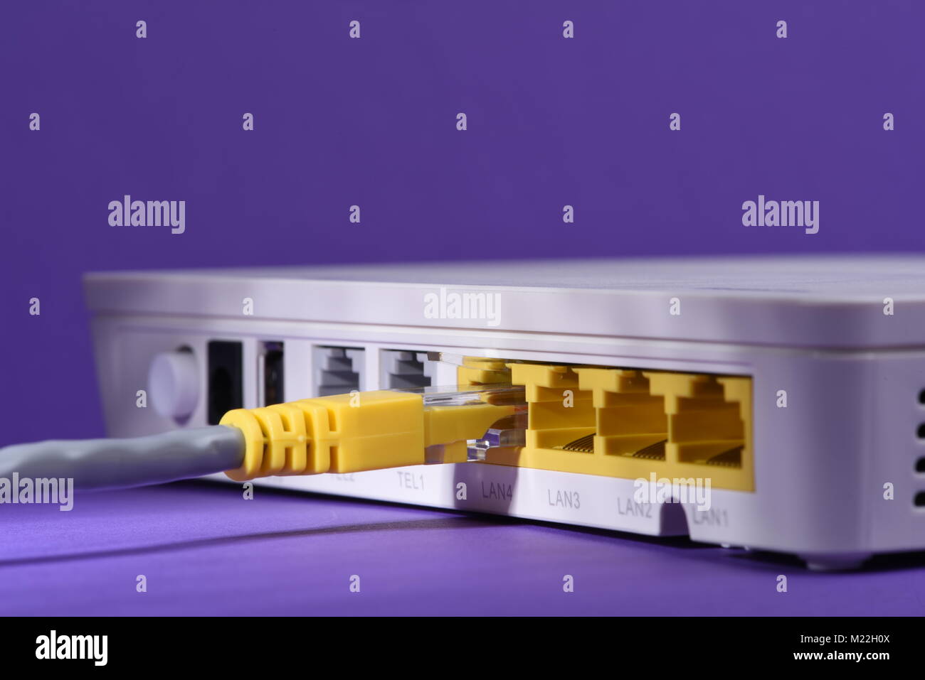 Kabel router -Fotos und -Bildmaterial in hoher Auflösung – Alamy