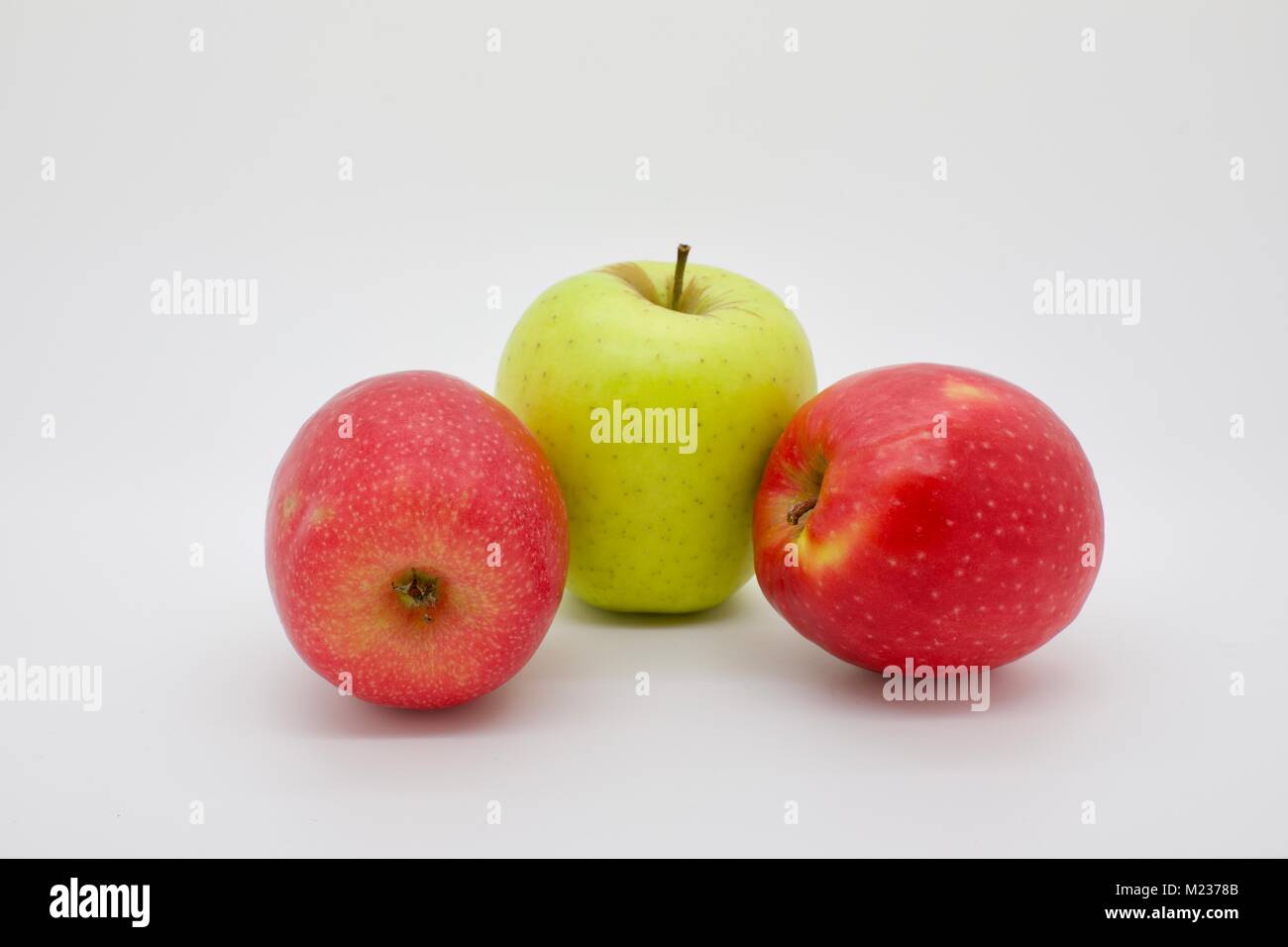 Golden delicious apfel -Fotos und -Bildmaterial in hoher Auflösung – Alamy