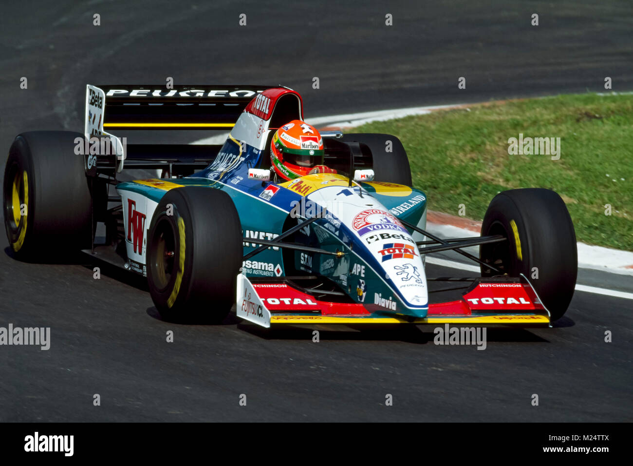 F1 Eddie Irvine Jordan Peugeot, 1995 Stockfotografie - Alamy