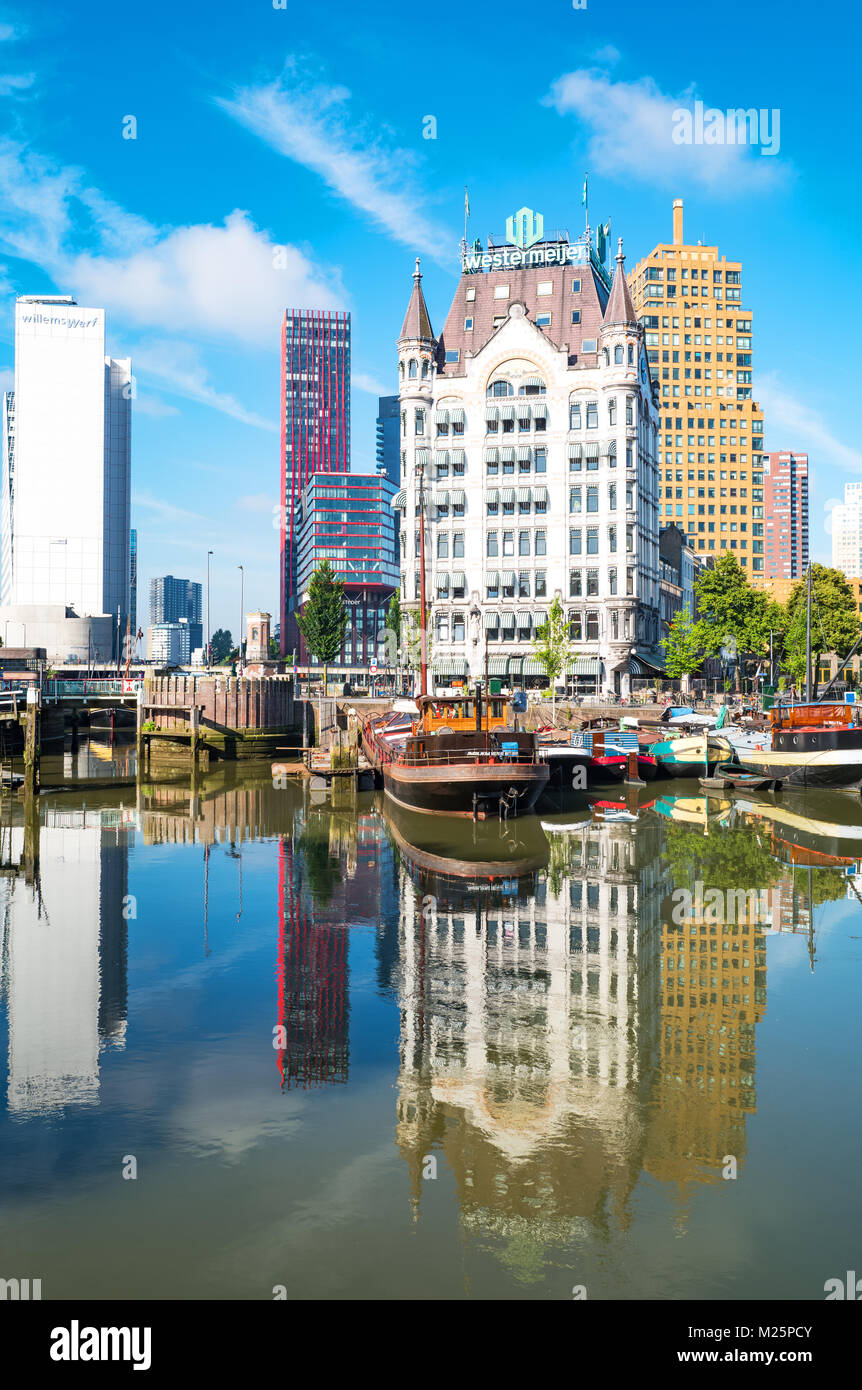 Niederlande, Rotterdam, Den Wijnhaven Kanal mit dem Jugendstil Witte ...