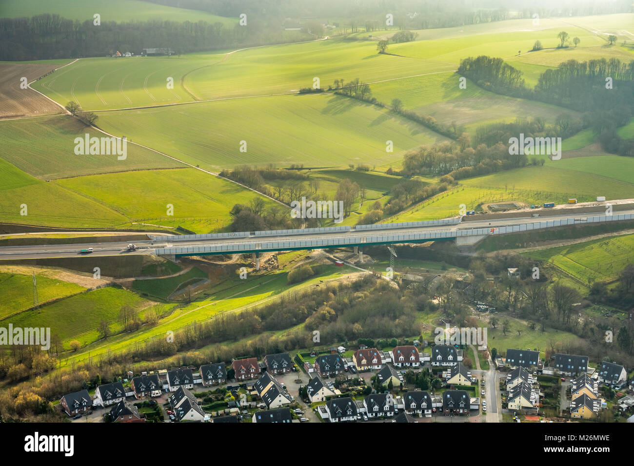 A44 autobahnbau -Fotos und -Bildmaterial in hoher Auflösung – Alamy