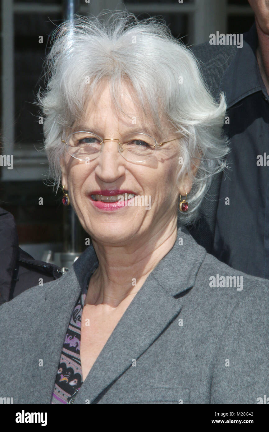 Eva Hubert (Geschaeftsfuehrung FFHSH), Fototermin am Set von ...