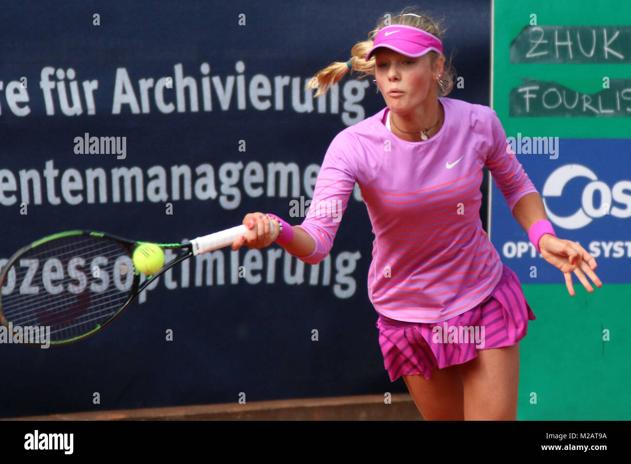 Sofya zhuk -Fotos und -Bildmaterial in hoher Auflösung – Alamy