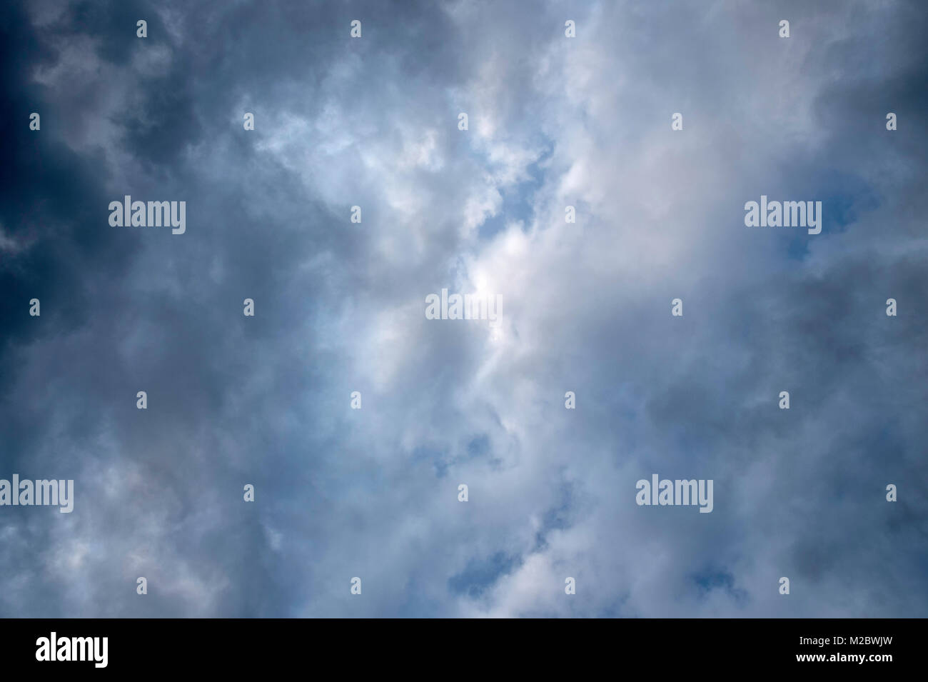 Spirituelle selbstbeobachtung -Fotos und -Bildmaterial in hoher Auflösung – Alamy