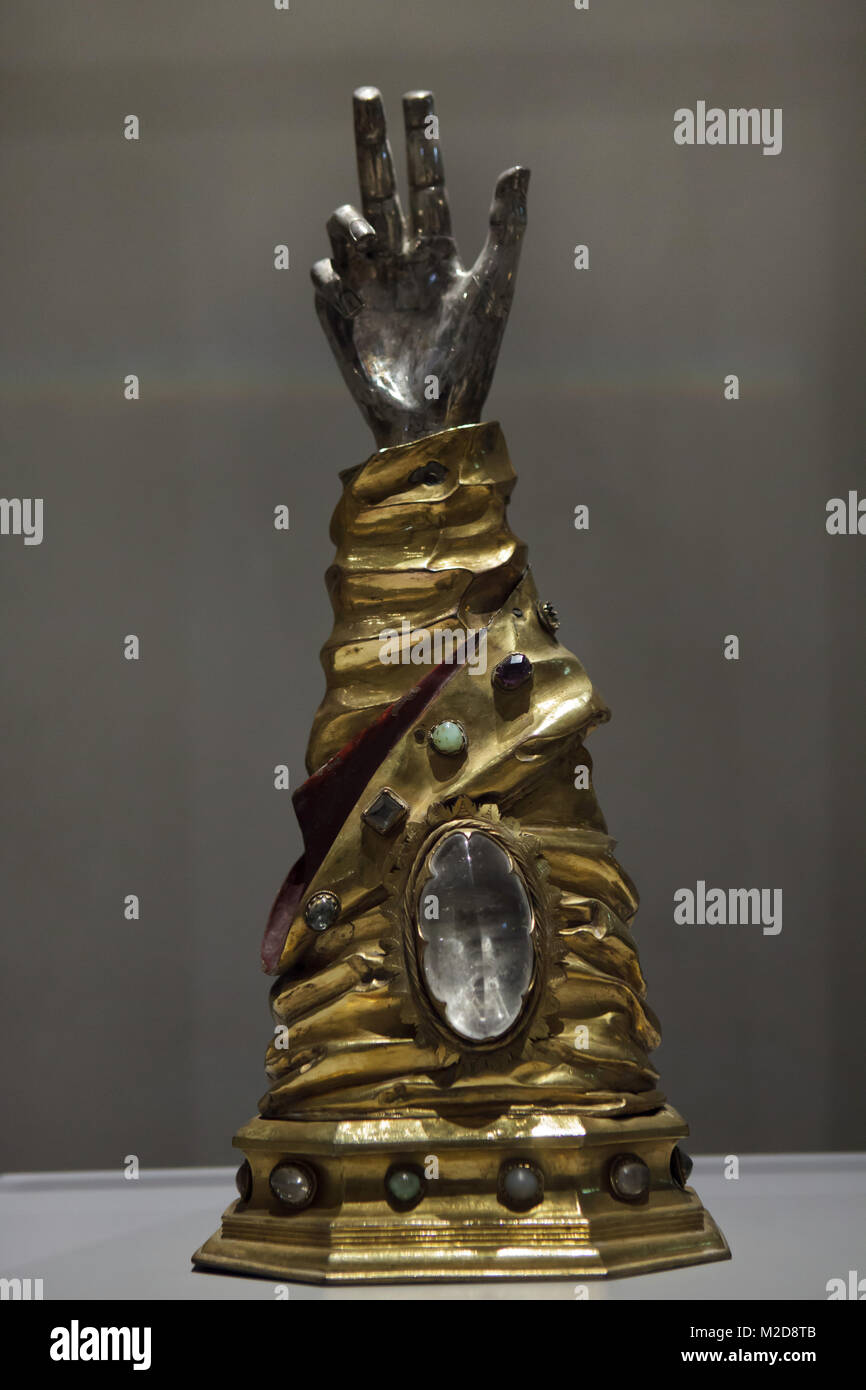 Mittelalterlicher gotischer reliquiar -Fotos und -Bildmaterial in hoher Auflösung – Alamy