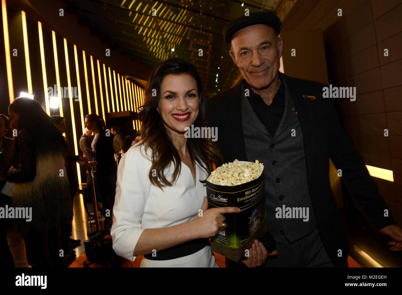 Heiner lauterbach and viktoria skaf -Fotos und -Bildmaterial in hoher Auflösung – Alamy