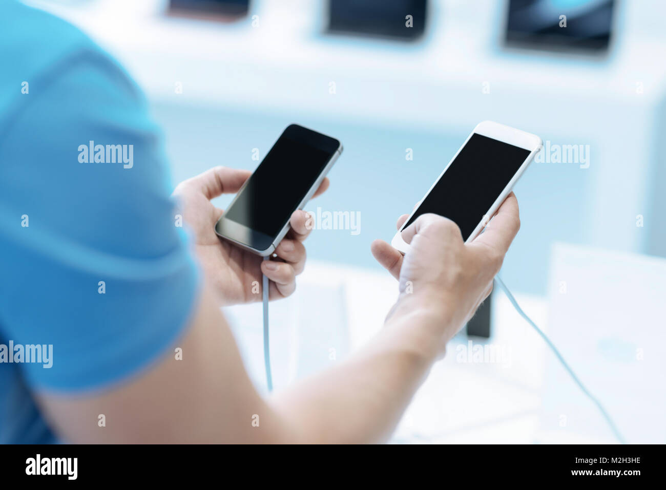 Moderne telefone -Fotos und -Bildmaterial in hoher Auflösung – Alamy