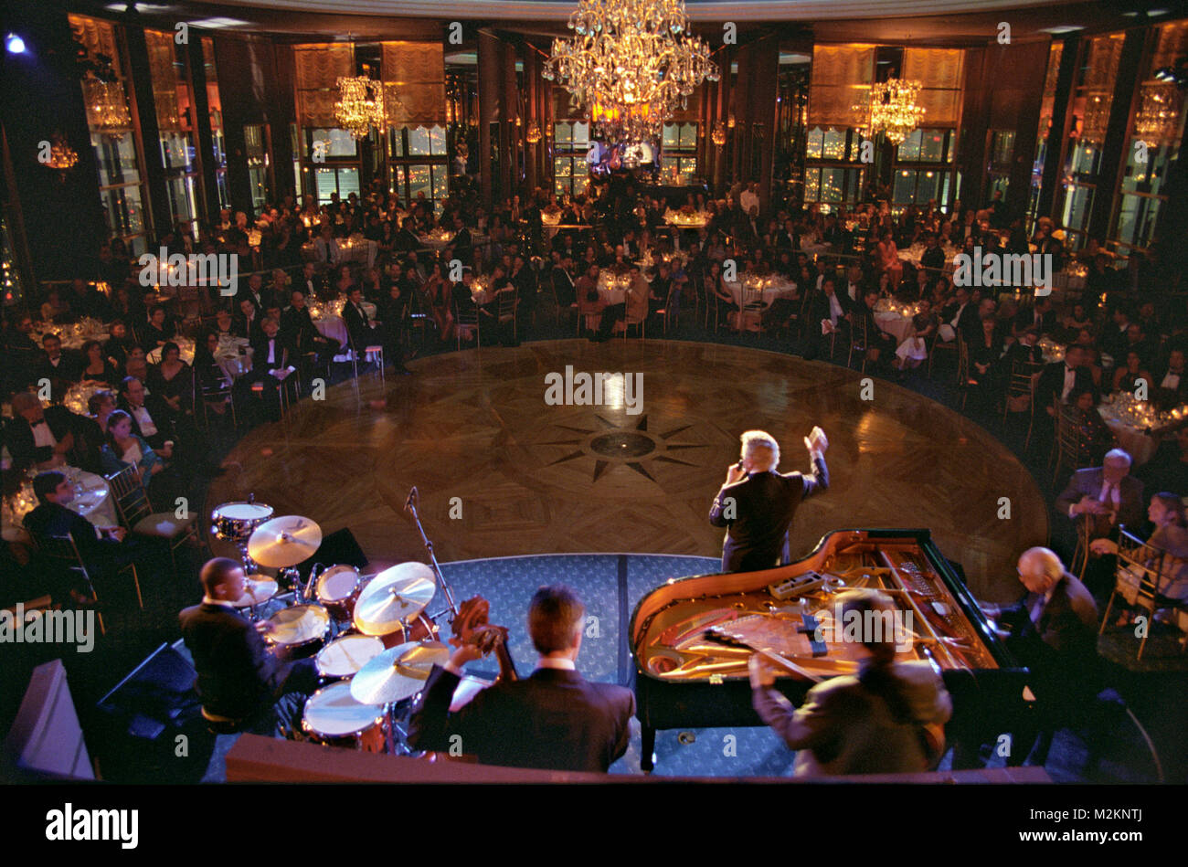 Regenbogenzimmer im rockefeller center -Fotos und -Bildmaterial in ...