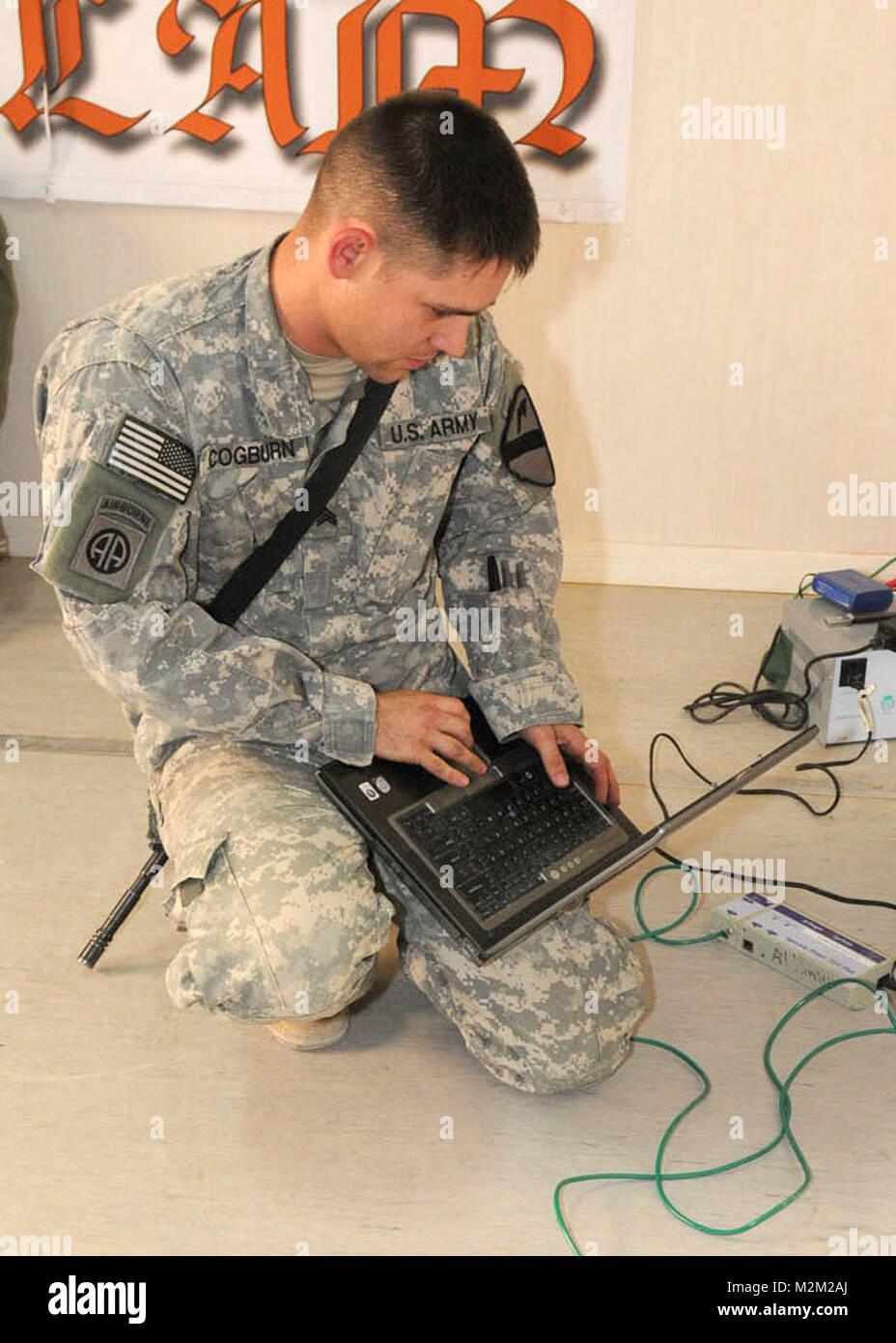 Langes messer starker soldat der woche -Fotos und -Bildmaterial in ...