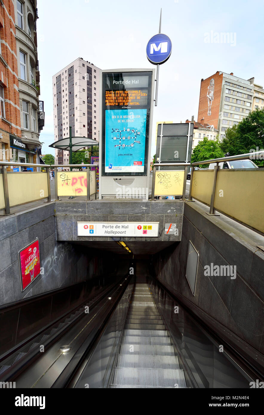 Hallepoort u bahnstation -Fotos und -Bildmaterial in hoher Auflösung – Alamy