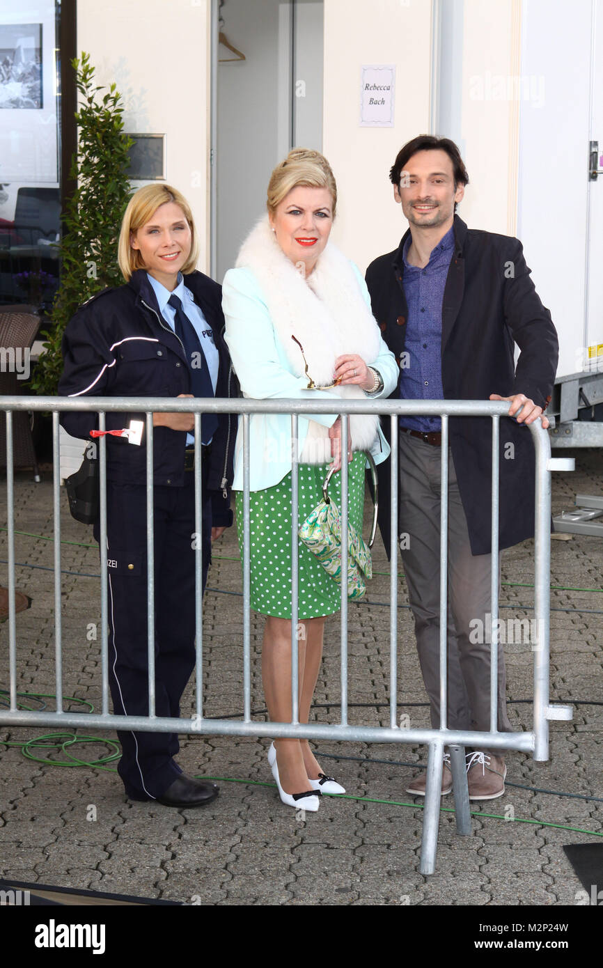 Tanja Szewczenko (Polizistin Elly), Christiane Krueger (Rebecca Bach ...