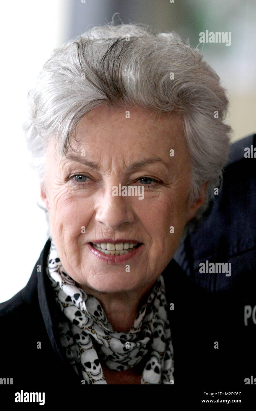 Nicole heesters -Fotos und -Bildmaterial in hoher Auflösung - Seite 2 ...