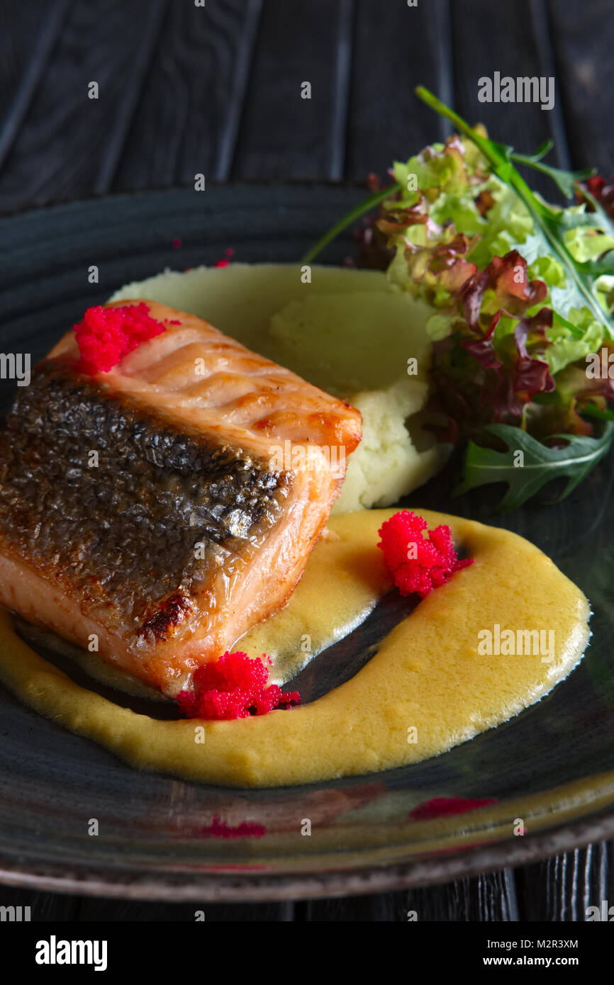 Fliegender fisch rogen -Fotos und -Bildmaterial in hoher Auflösung – Alamy