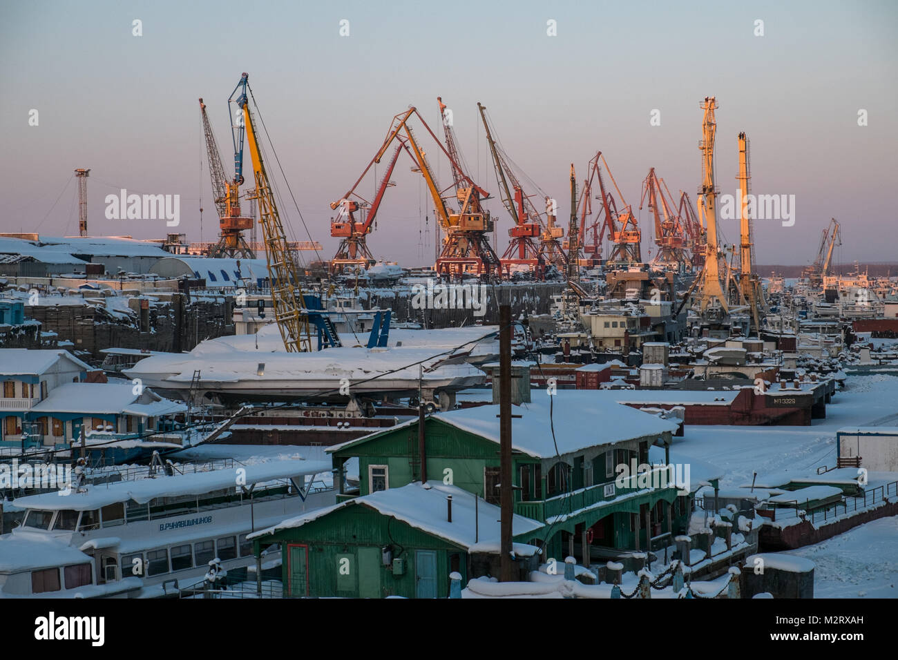 Yakutsk Winter Stockfotos und -bilder Kaufen - Alamy